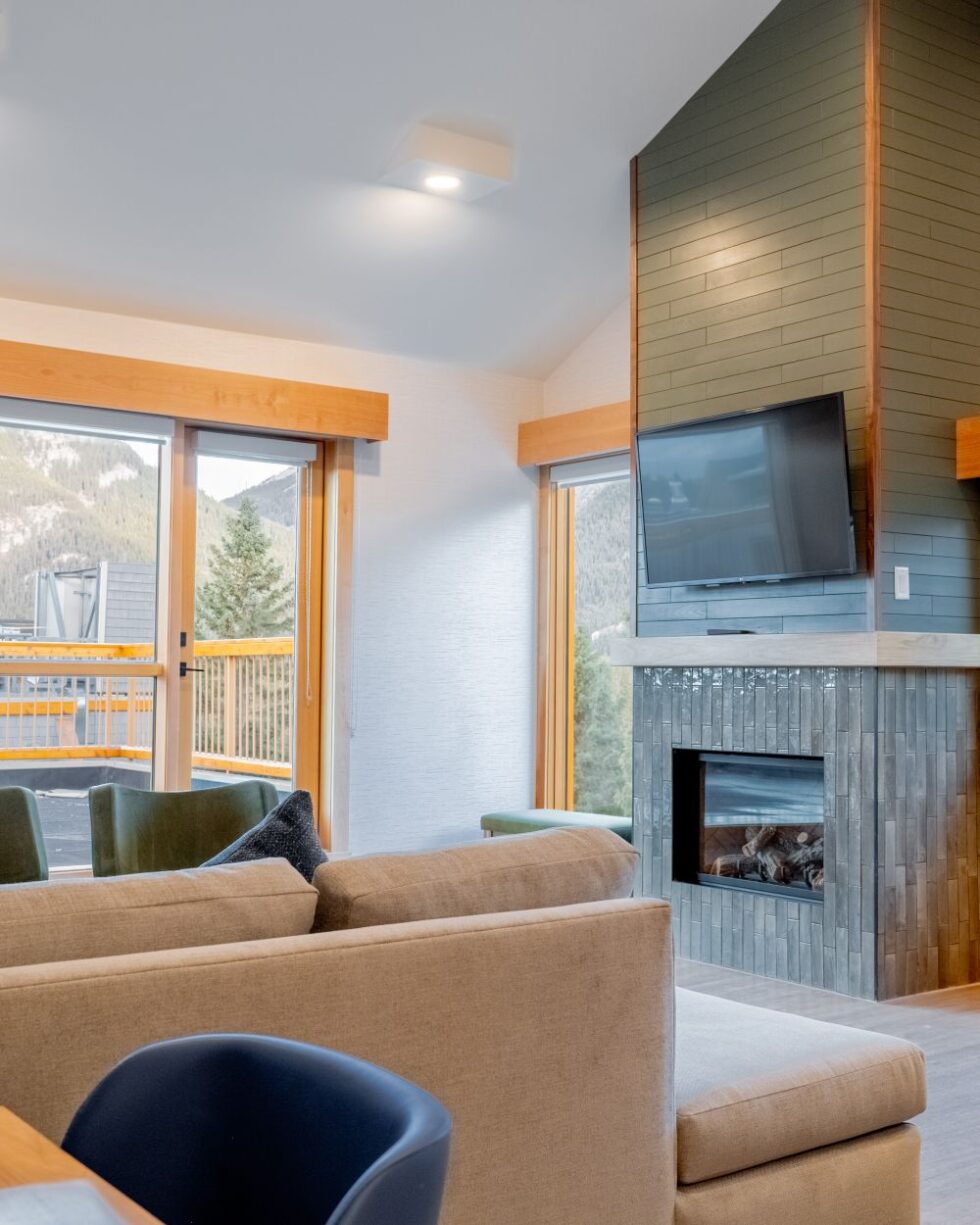 Hotel Canoe and Suites in Banff National Park